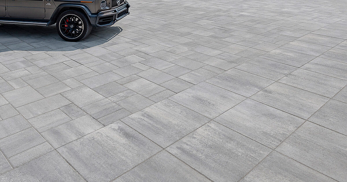 Rinox | Proma Quadra Pavers: Enhance Your Driveway with a Modern Style